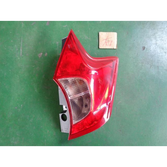 ノート DBA-E12 右テールランプ ライダー HR12DDR RE0F11A QAB 26550-3VA5B | LINEブランドカタログ