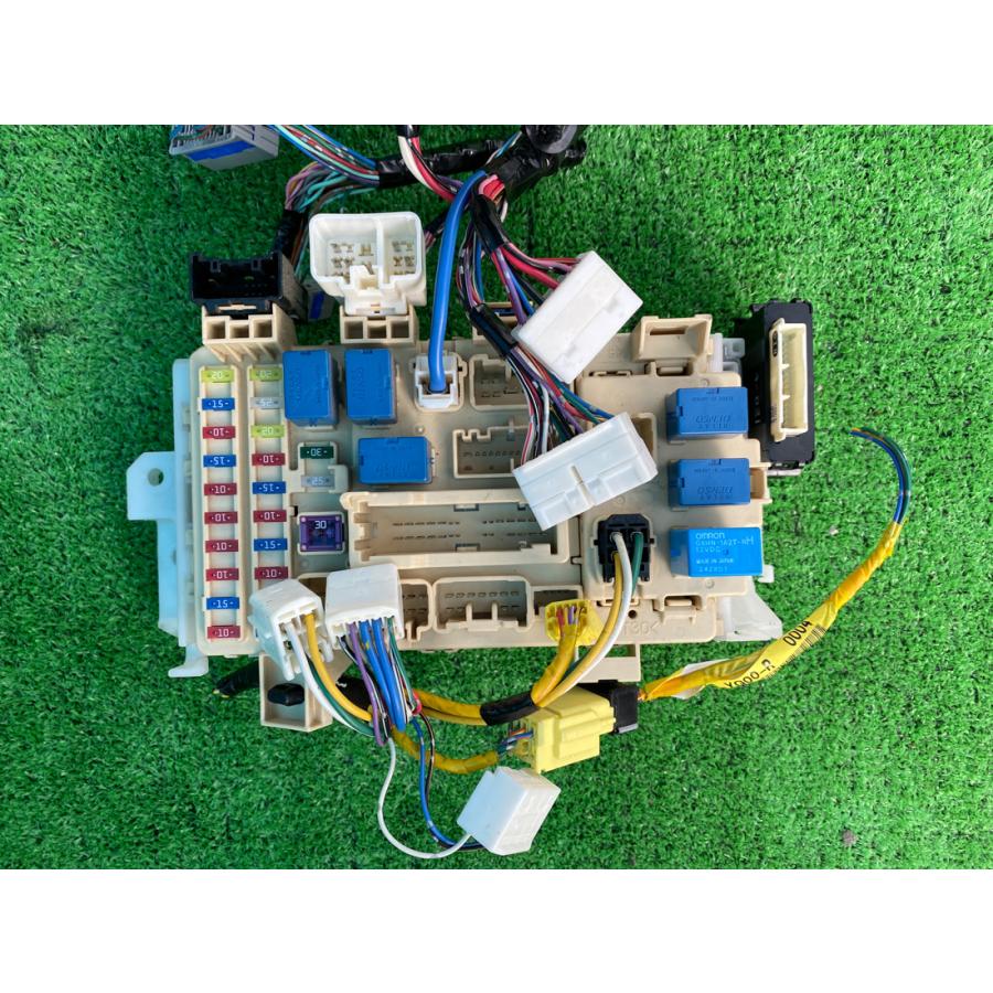 中古 スズキ ワゴンR スティングレー MH23S 純正 フューズボックス 36780-70K20 | LINEショッピング