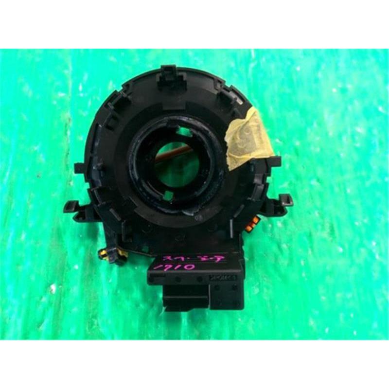 スズキ 純正 スペーシア 《 MK53S 》 スパイラルケーブル P60300-22016419 | LINEブランドカタログ